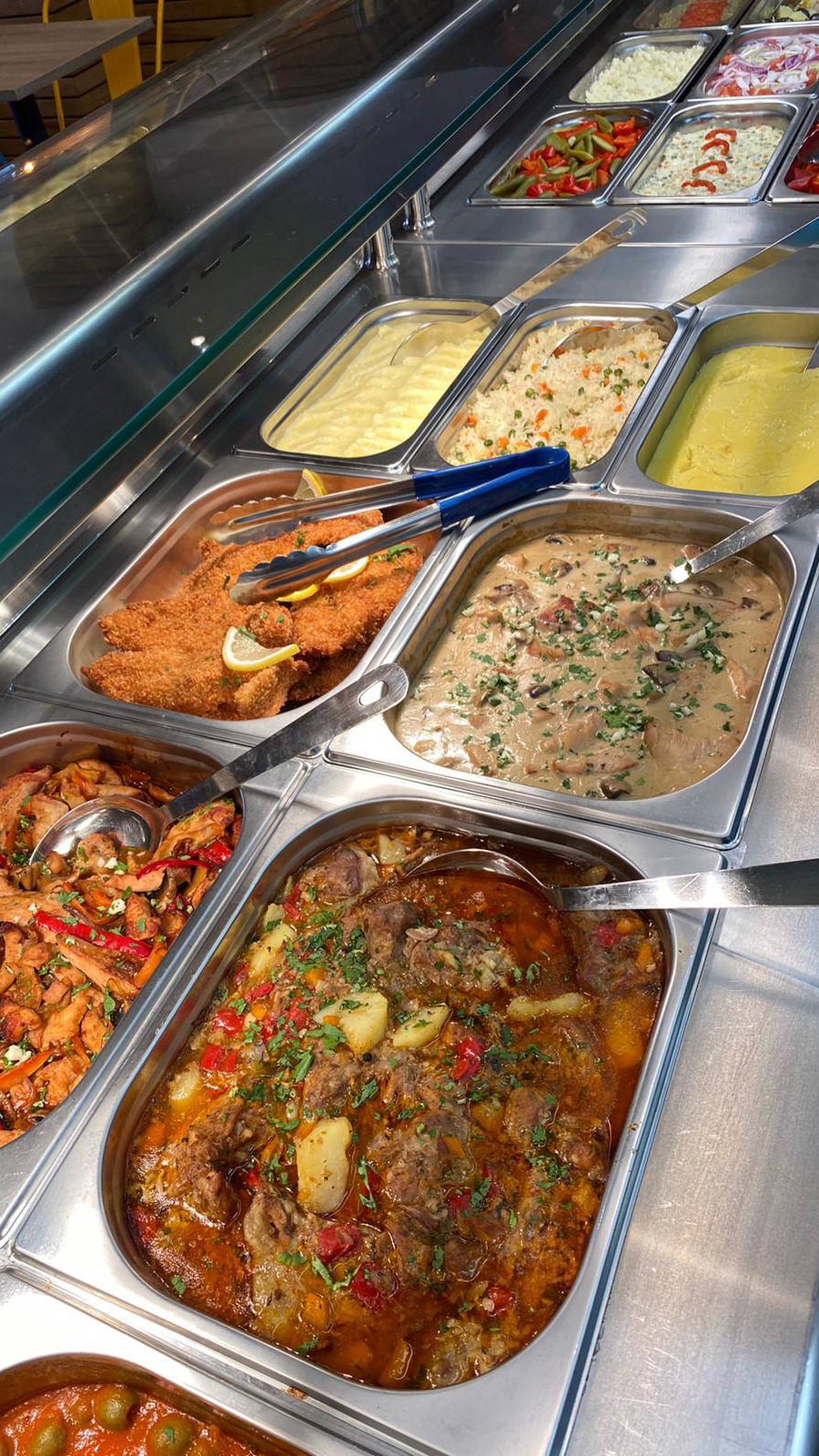 Catering – BELLA Restaurant